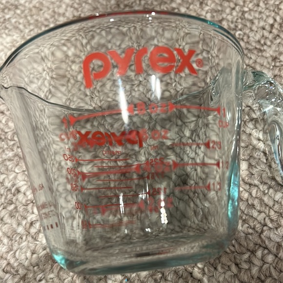 Pyrex | Kitchen | Vintage Pyrex Glass Cup Liquid Measure | Poshmark
